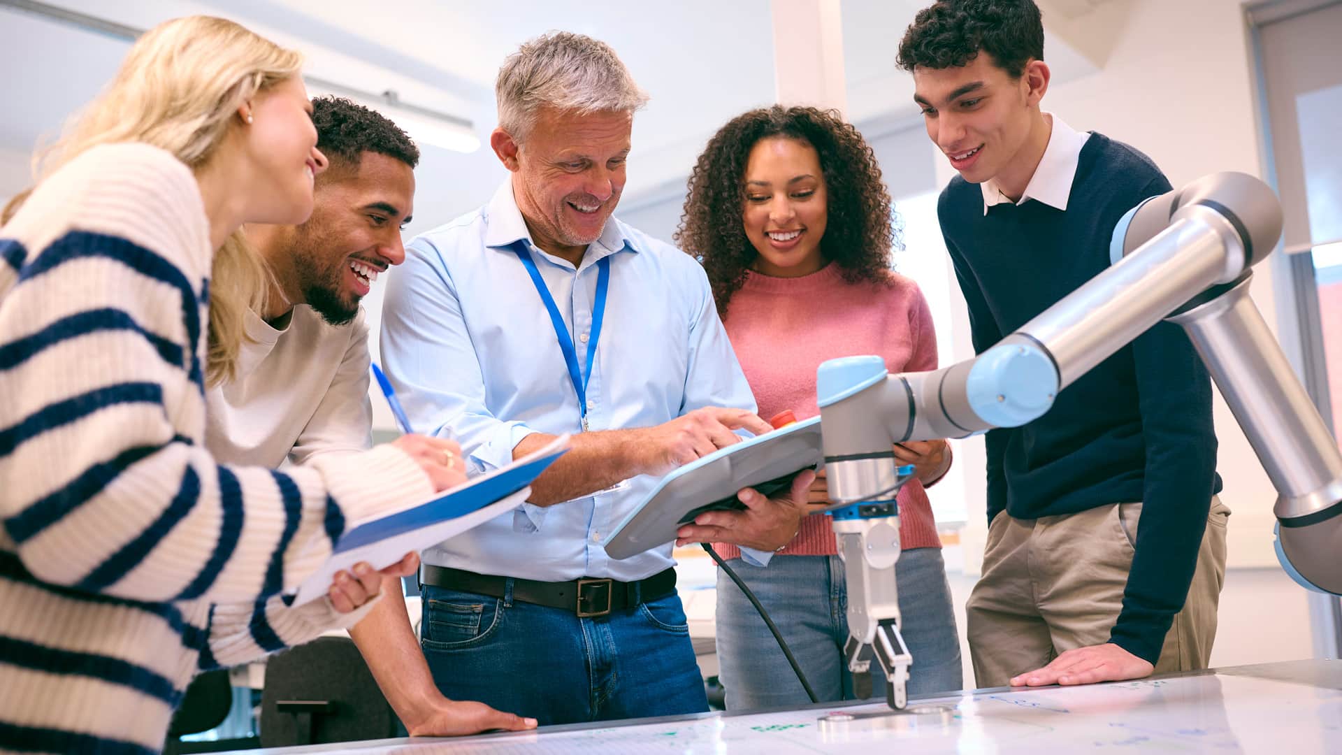 Engineering Recruiting | Find Leaders Who Power Innovation